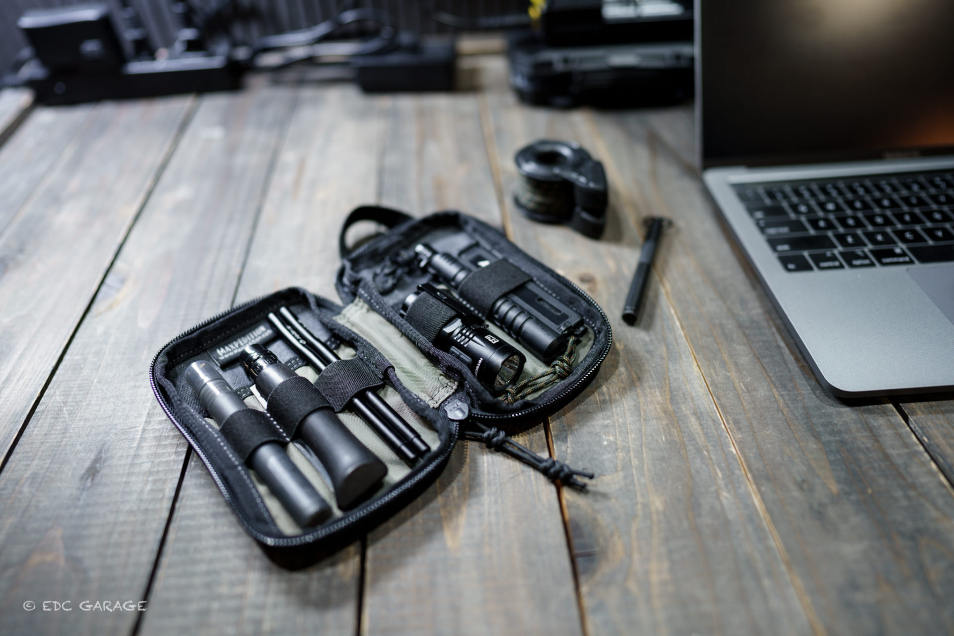 【レビュー】高機能が楽しすぎる コンパクトEDCフラッシュライト Nitecore EC11 – EDC GARAGE